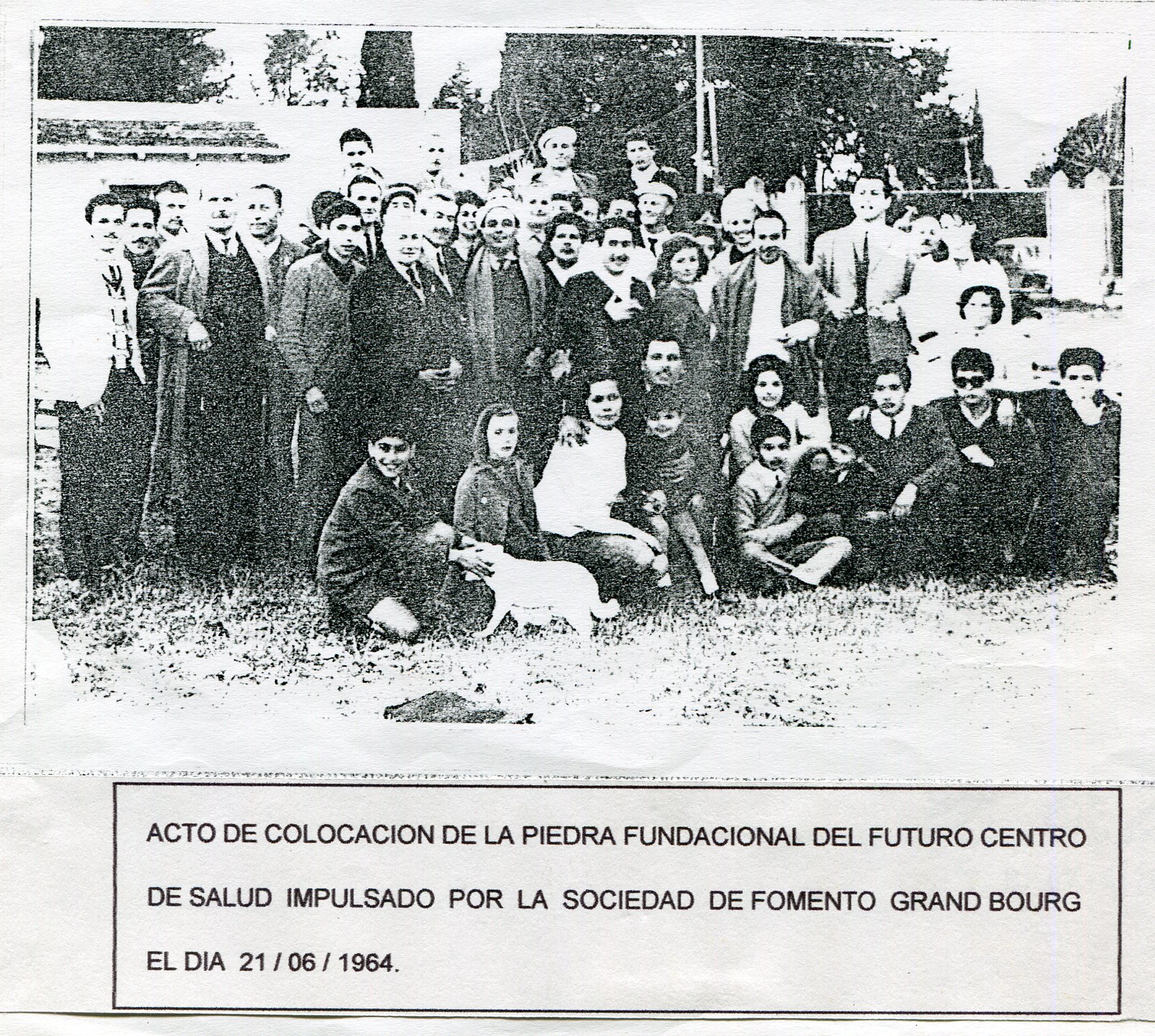Ituzaingó Foto-Historia: PIEDRA FUNDAMENTAL DEL ACTUAL "HOSPITALITO" DE LA CALLE BRANDSEN