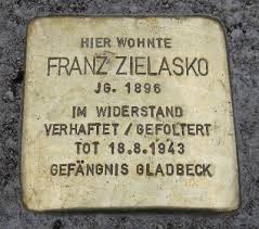 The Beret Project: Stolpersteine in Gladbeck