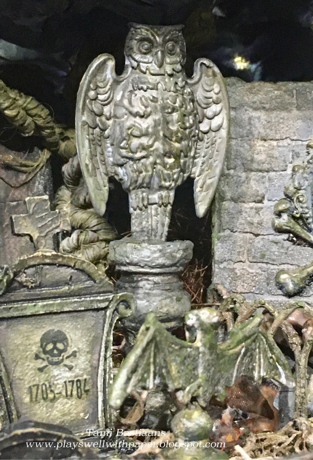 Plays Well With Paper: Finial Graveyard Statuaries - Halloween Idea-ology