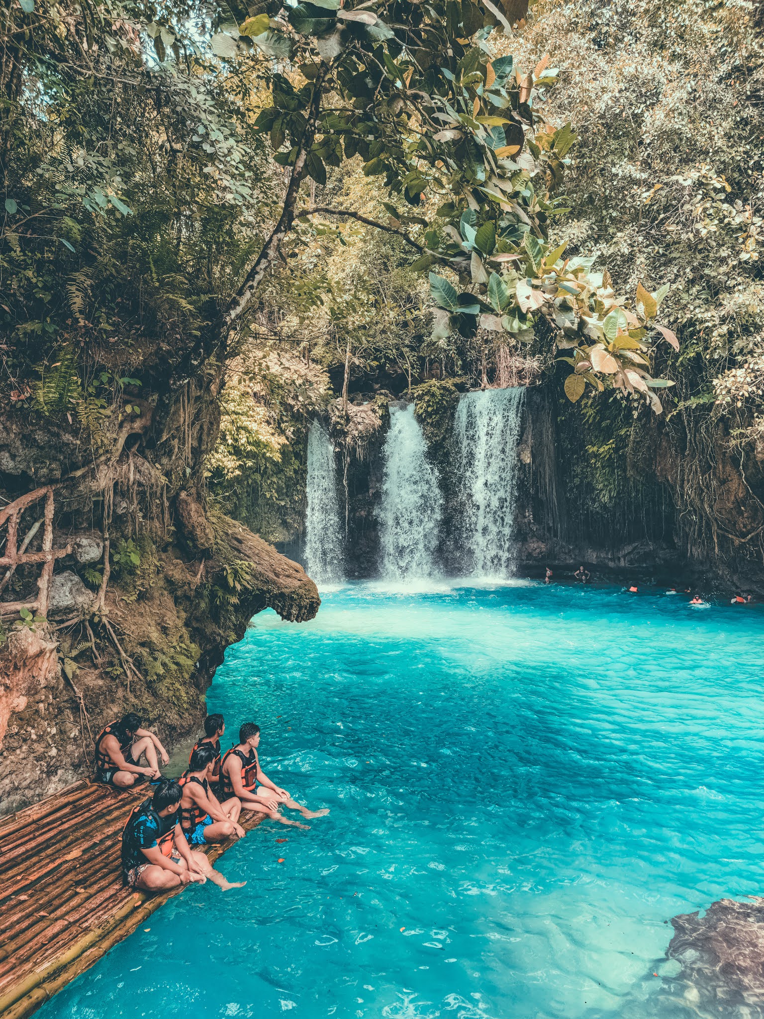 The Ultimate Travel Guide To Kawasan Waterfalls Cebu - The Pinoy Traveler