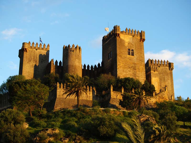 Historia y Genealogía: Castillo de Almodovar del Río. Córdoba