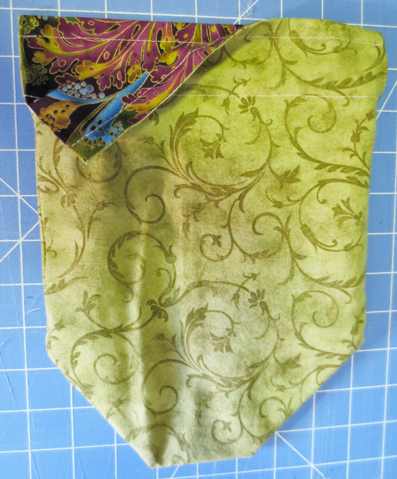 TheElegantArtist: DIY: Reversible Pirate & the Princess Pouch!