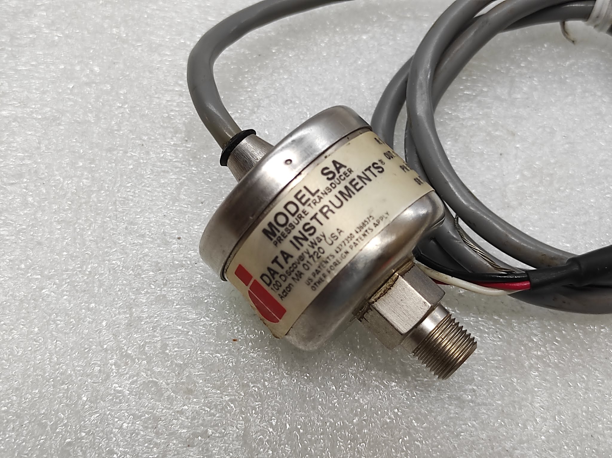 DATA INSTRUMENT SA PRESSURE TRANSDUCER 9305905 200PSI