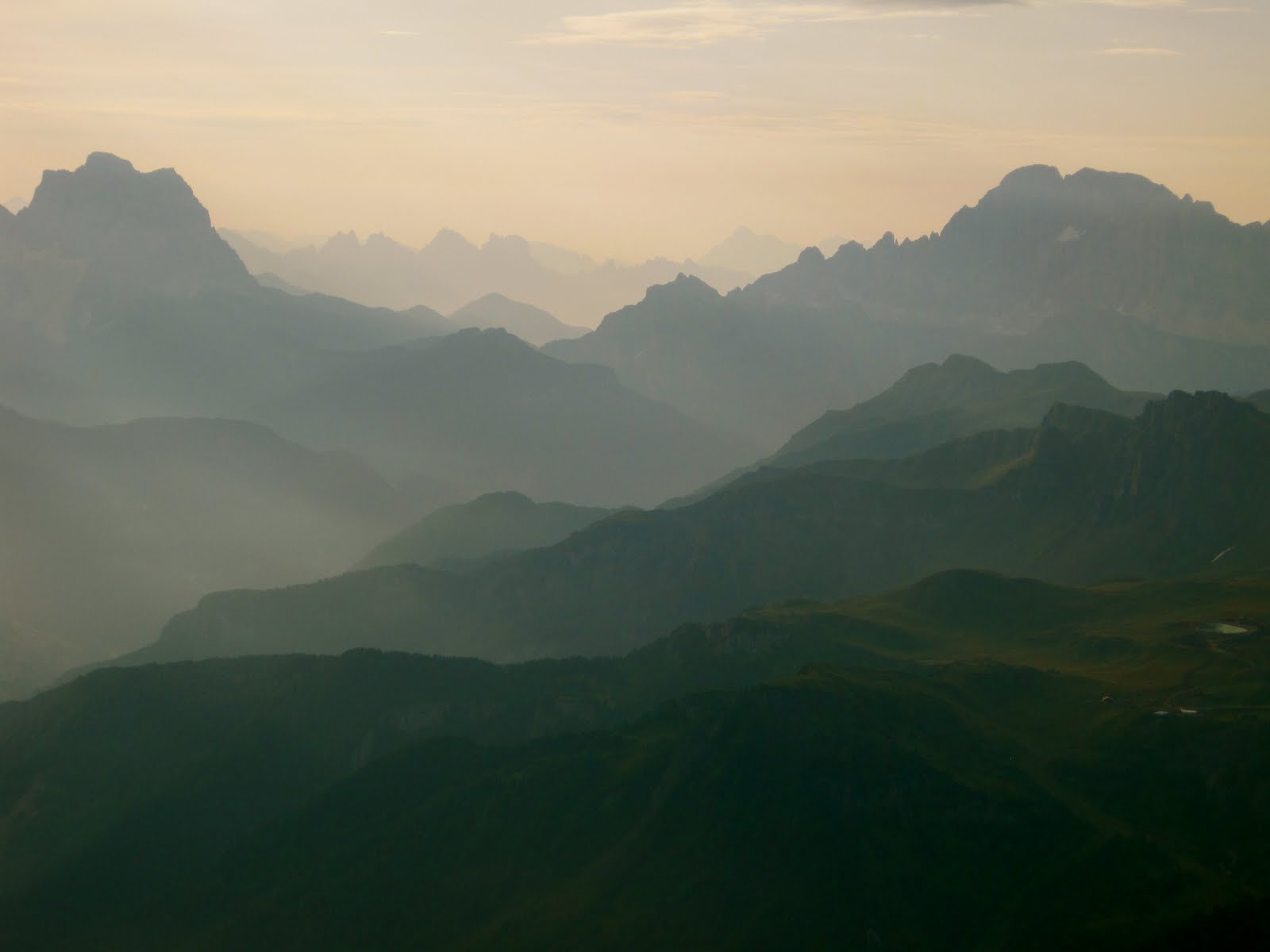 chez-meloni-zu-fu-ber-die-alpen