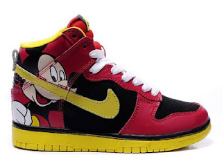 Nike SB Dunk Cartoon Shoes : Disney Mickey Mouse Minnie Mouse Nike ...