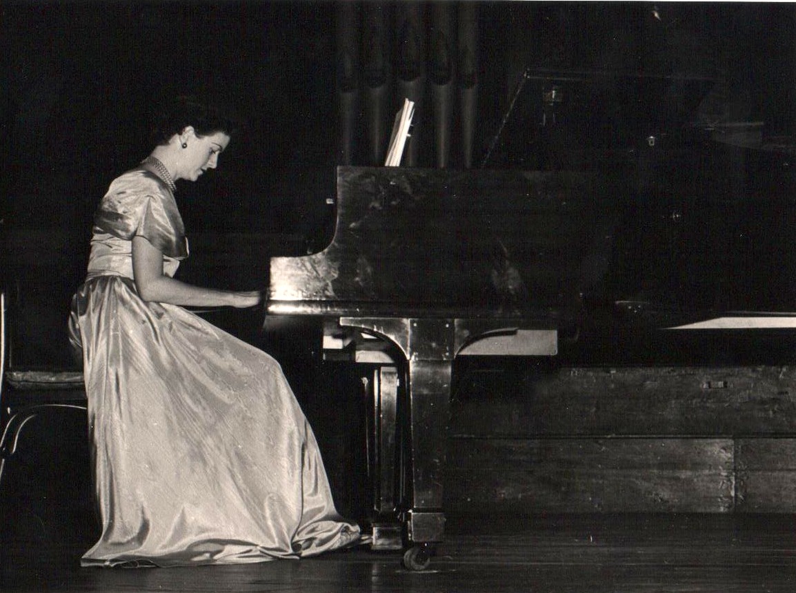 Noreen Stokes O.A.M. (1917-2012). Pianist, Teacher, Mother