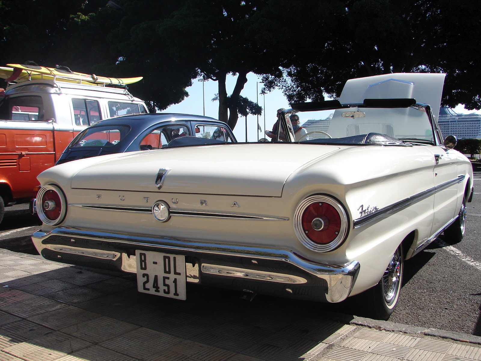 MH Cars Culture: Ford Falcon 64'