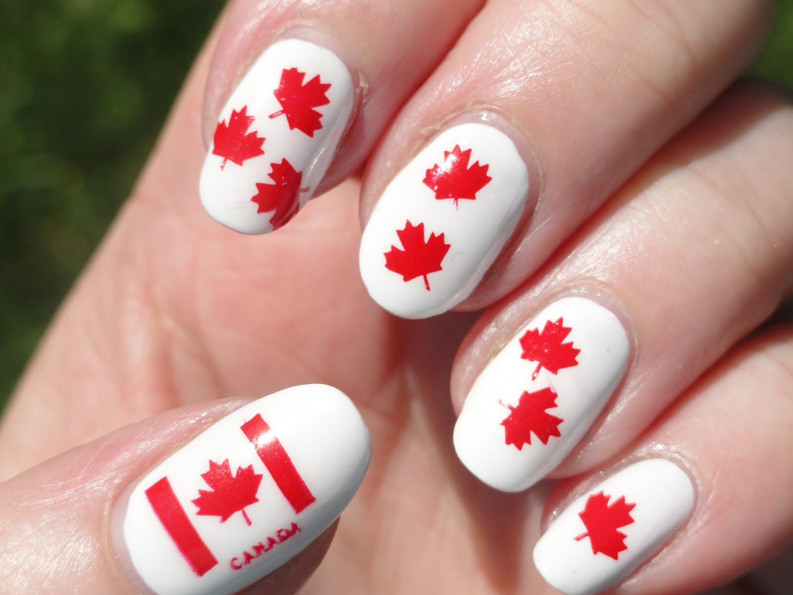 Canadian Nail Fanatic: Happy Canada Day!!!