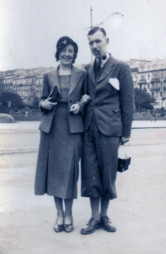 Plus Fours: The Popular Baggy Knickers For Men From the 1920s ~ Vintage ...