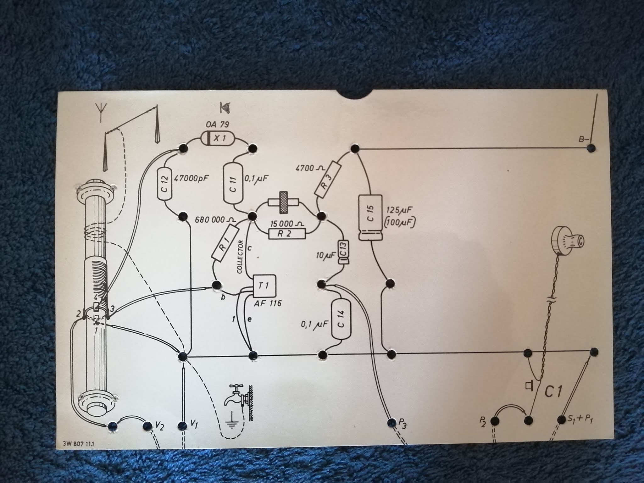 HT Spark: Philips Electronics EE8 and E20 Kits