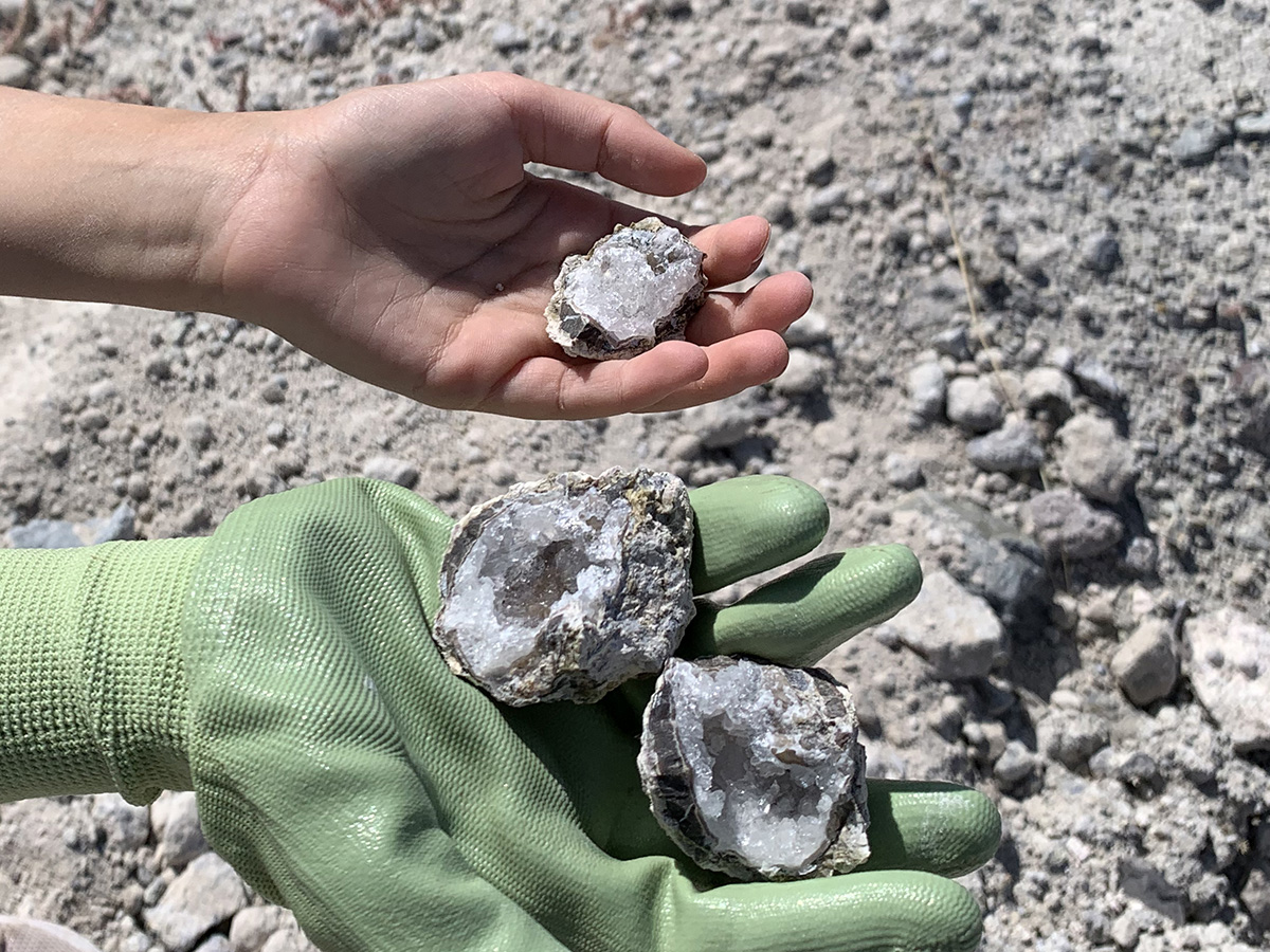 Dugway Geode Beds - light-in-leaves
