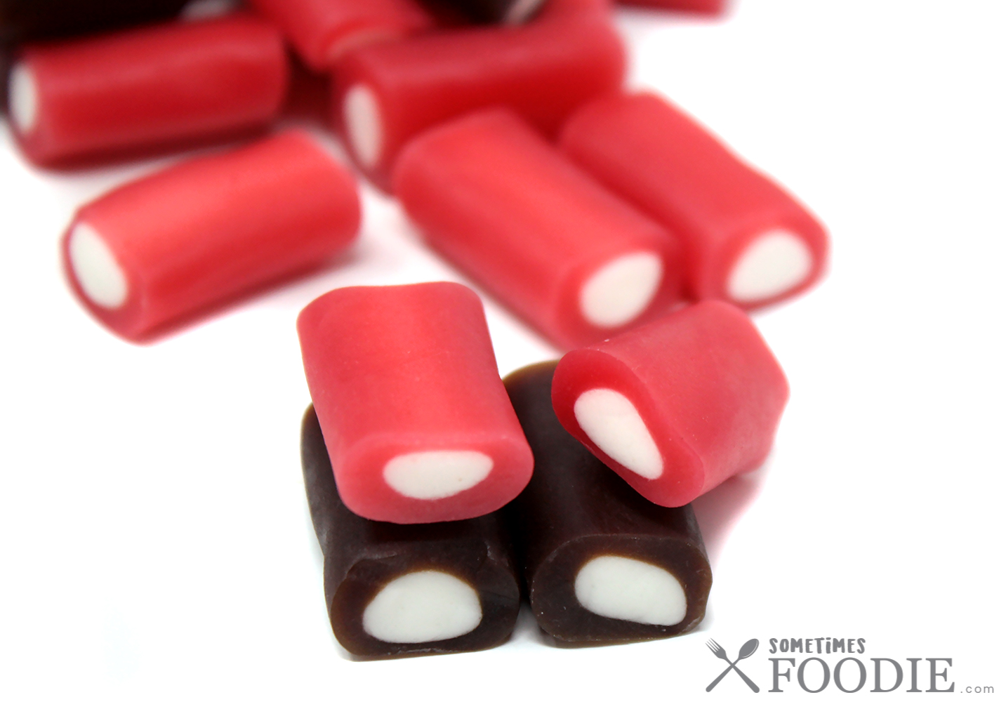 Sometimes Foodie: Strawberry & Cola Licorice Sticks - Lidl