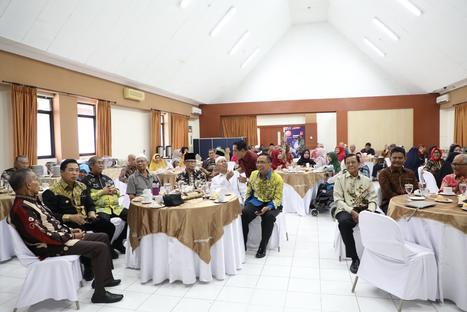 Alumni SMADA 69 Gelar Reuni Emas, Sekaligus Bakti Sosial dan Sukseskan ...