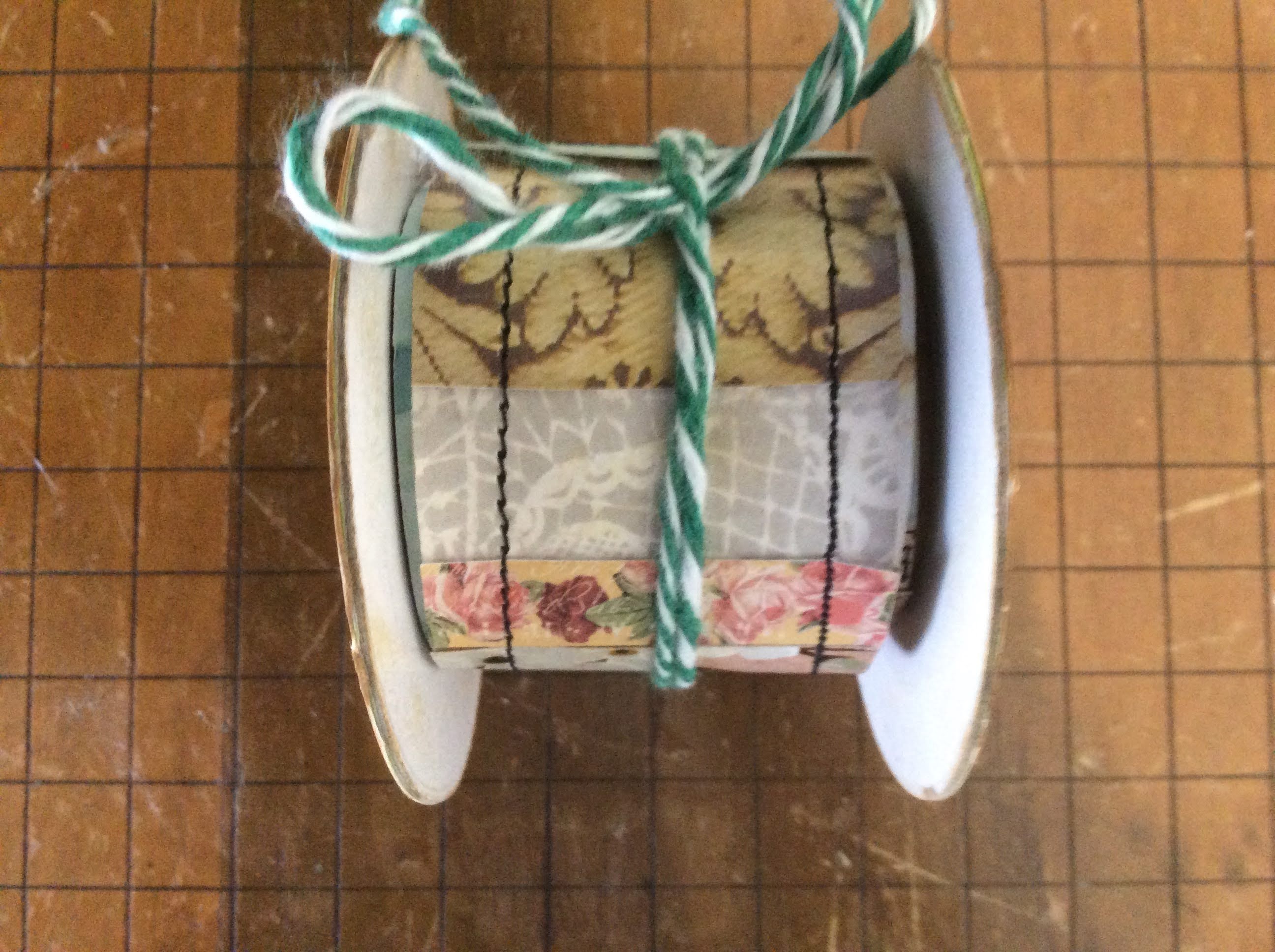 Fresh Vintage by Lisa S: How to Make a Paper Snippet Roll