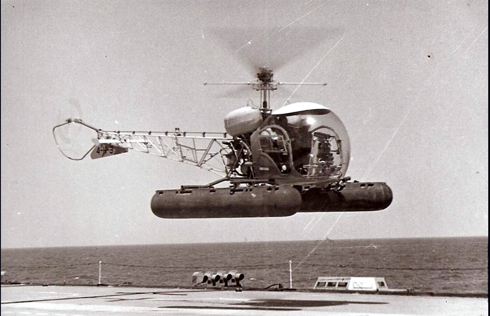 Historias Individuales: LV-MHM (0286/ 2-HE-3 Bell 47D c/n 30 - 0536/ 4 ...