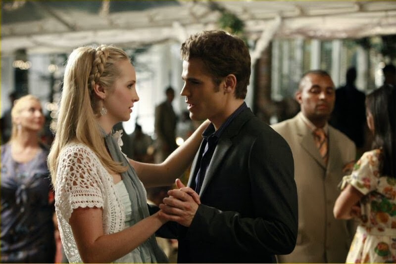 Spot Light The Vampire Diaries Caroline Vs Damon