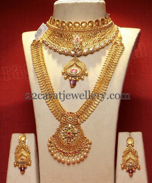 Antique Set with Earrings - Jewellery Designs