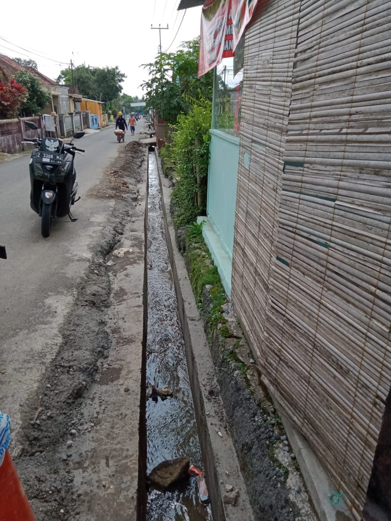 Pembangunan Drainase Jalan Parakan Honje Dan Jalan Sirnagalih Kota ...