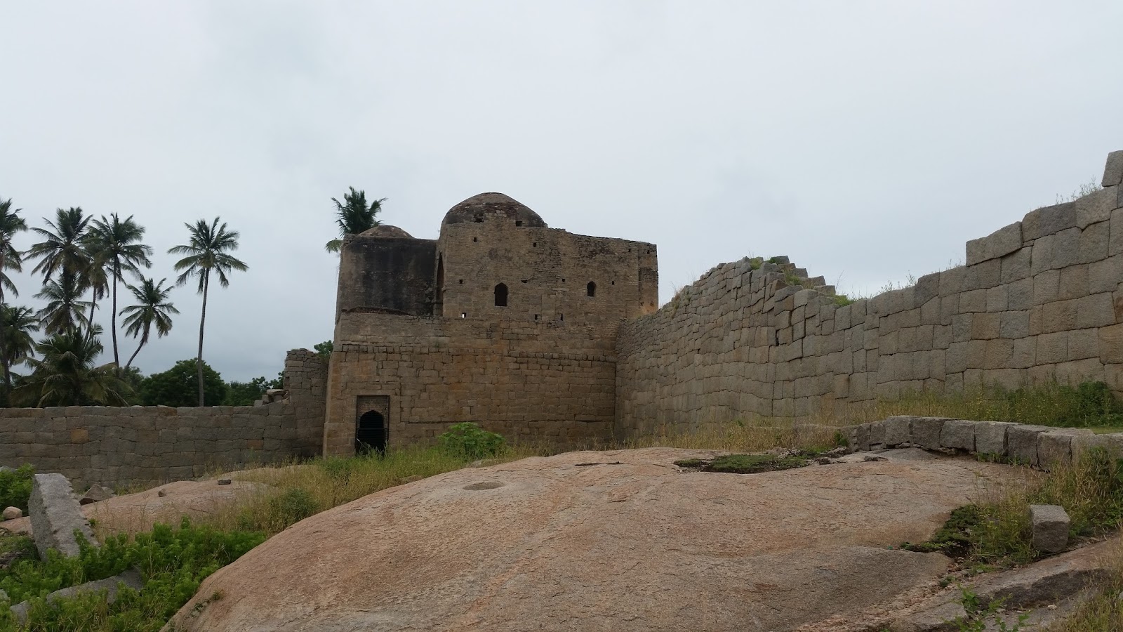 കണ്ണെഴുതാത്ത സുറുമ