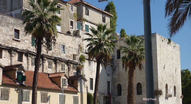 Photograff: Une ville dans un palais (Split-1)
