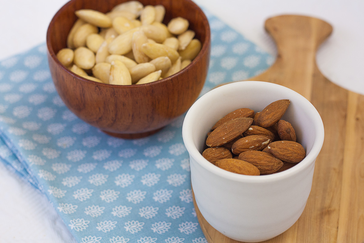 Kako jednostavno i brzo oljuštiti bademe? | Na tanjiru