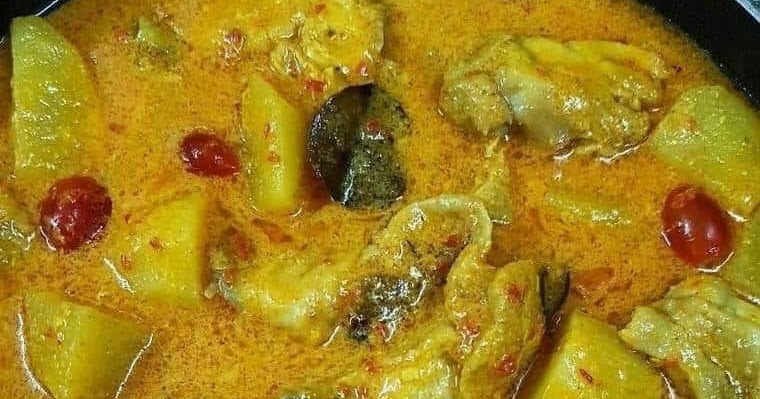 Gulai Ayam Minang Masakan Padang Pembuka Selera