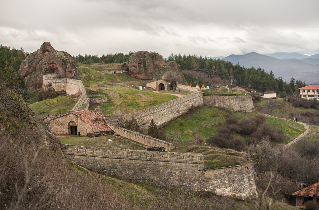 Belogradchik Fortress and Rocks, Bulgaria (with Map & Photos)