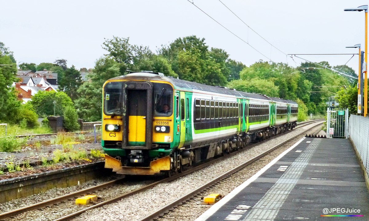 The Central Trains / London Midland / West Midlands Class 153 Diesels ...