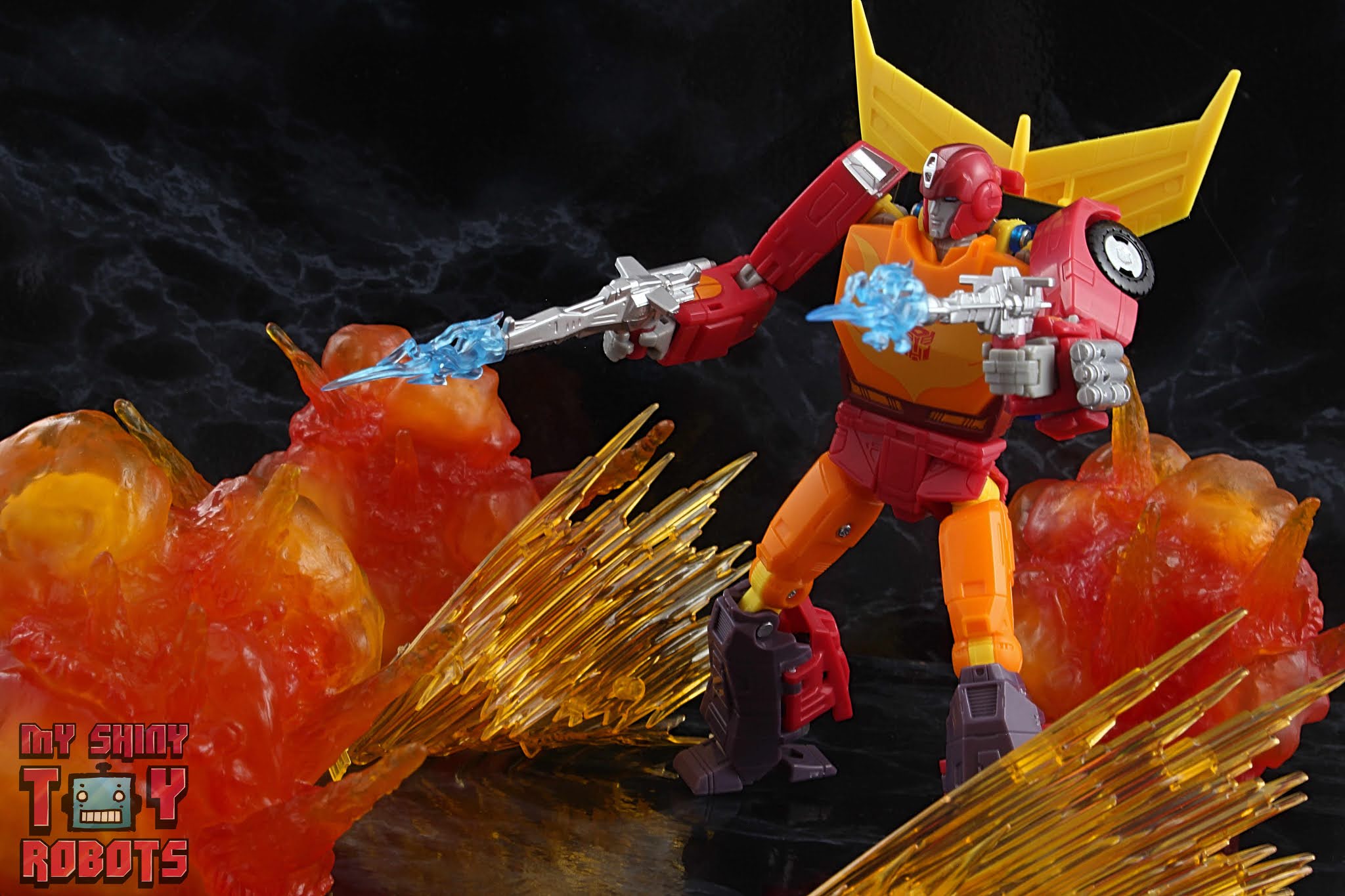 My Shiny Toy Robots: Toybox REVIEW: Transformers Studio Series 86 Hot Rod