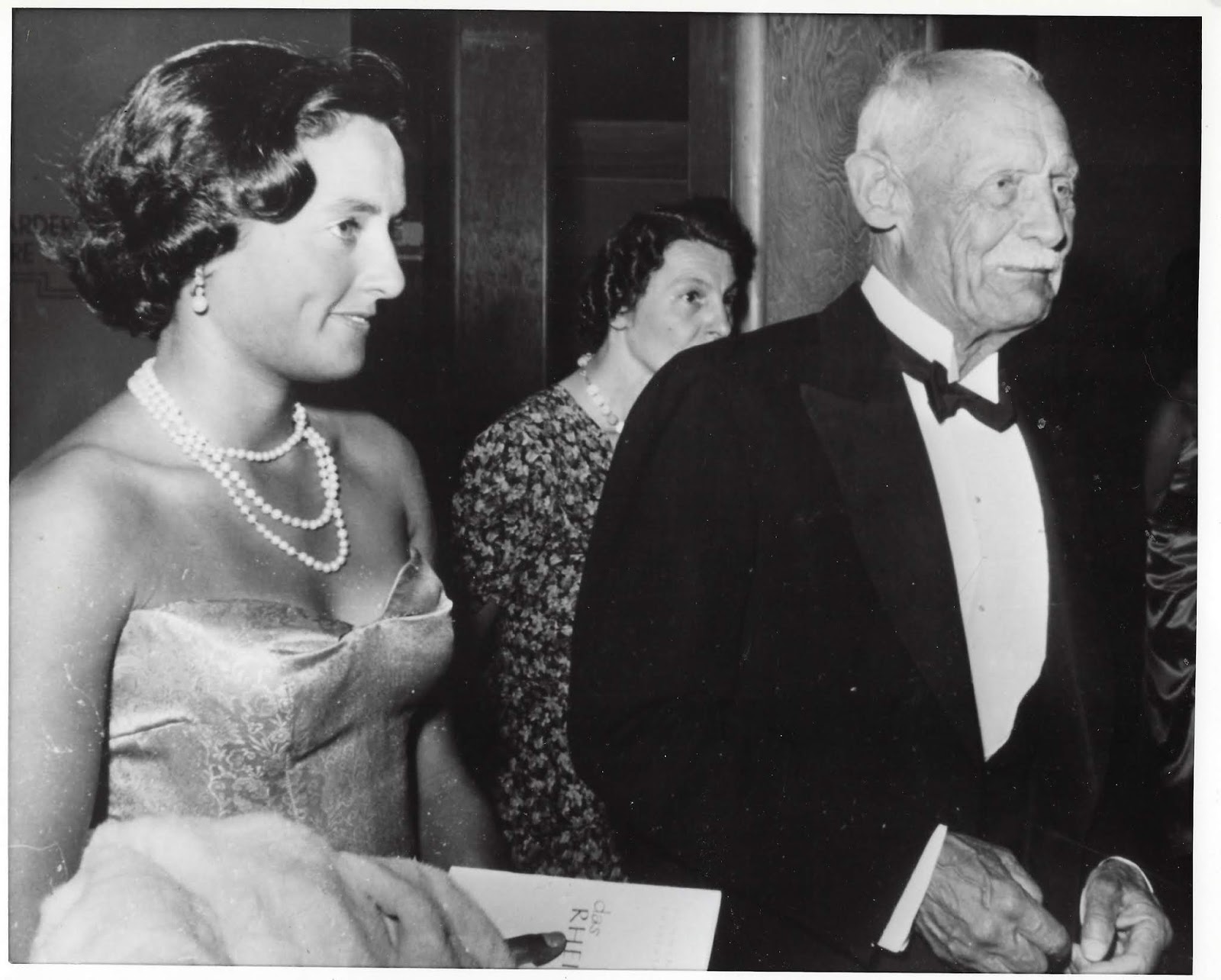 Royal Musings: April 2019