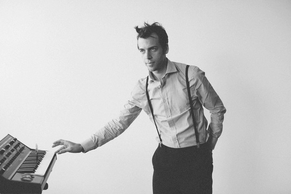 SYNCH LADIES ON THE MOVE: Ear Candy: WINTER SOULSTICE - Peter Hadar ...