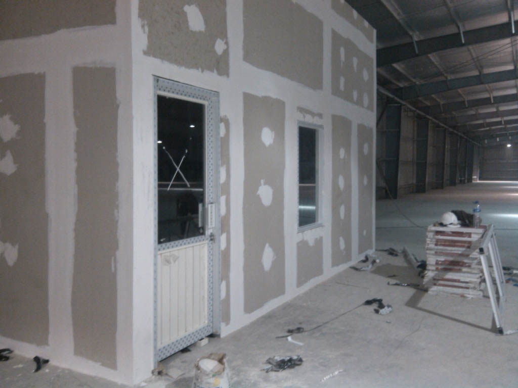 DEPO GALVALUM GRESIK: Kegunaan Gypsum Board dalam Konstruksi