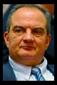 Ο "μύθος" του ... Κώστα Καραμανλή! | 1Greek Blog.