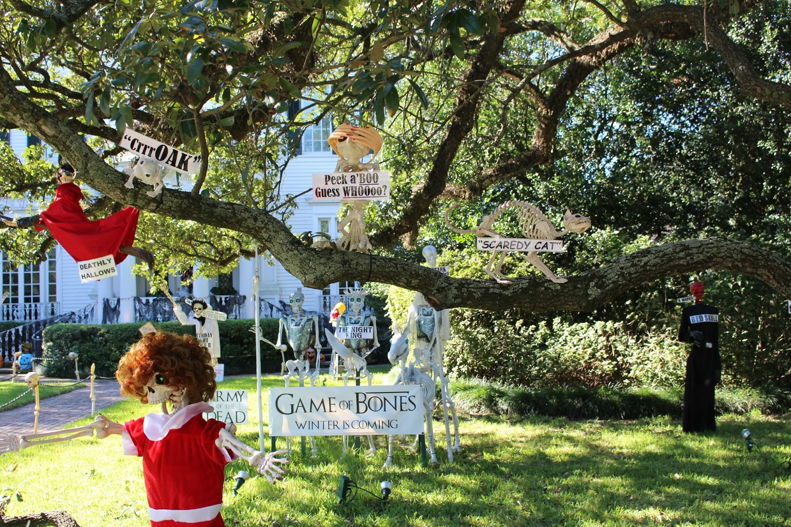 The Skeleton House: Halloween 2017 | A Very Sweet Blog