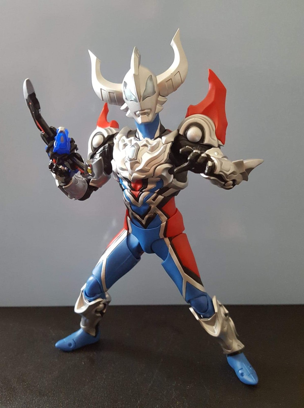 S.H. Figuarts Ultraman Geed Magnificent