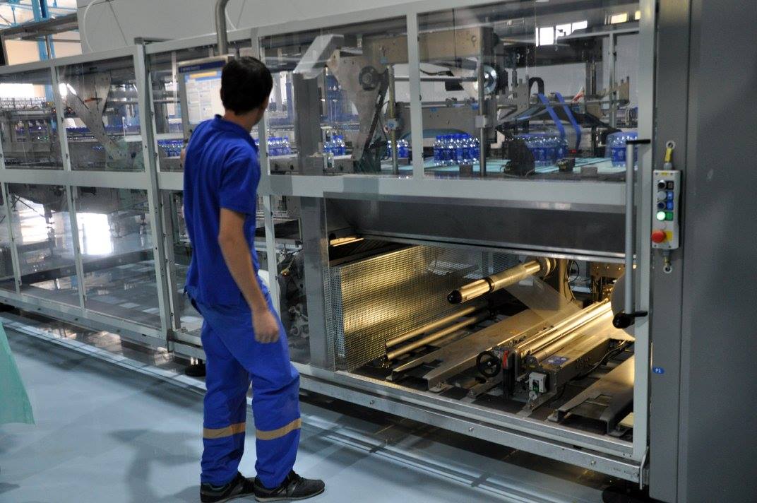 The Chronicles of Chris: Uzbekistan: RC Cola Factory Tour