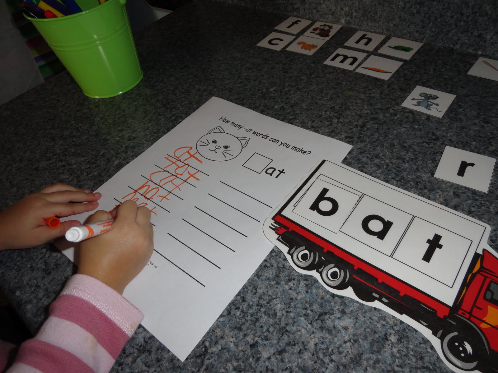 Izzie, Mac and Me: Learning to read and spell...