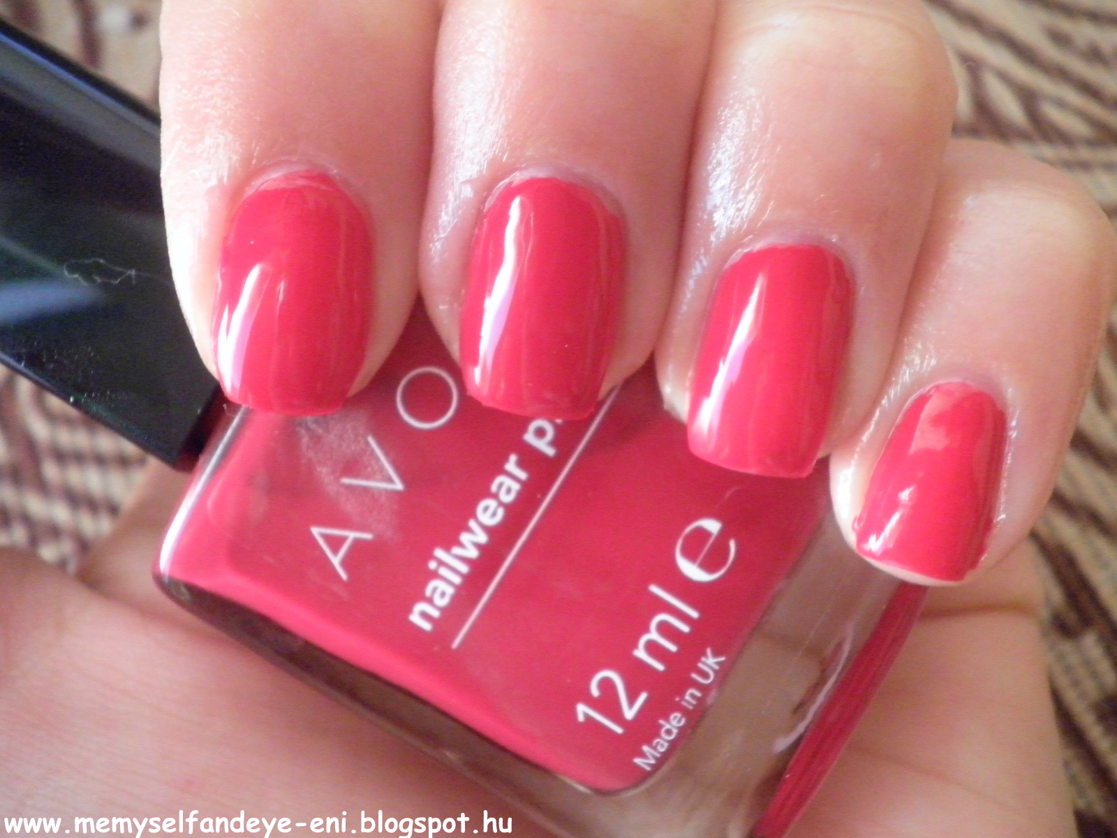 Me, Myself & Eye: Körömmánia - Red Reveal