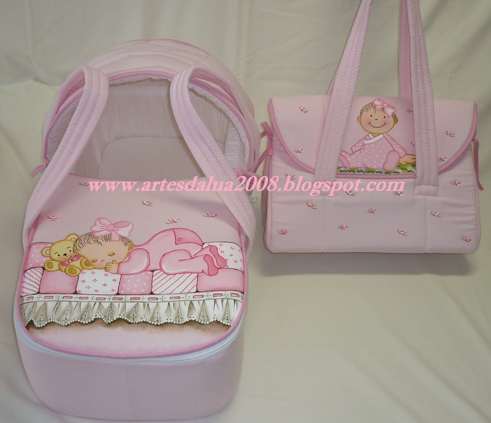 Artes da lua (Luciane Heitor)- enxoval para bébé pintado à mão: Alcofa ...