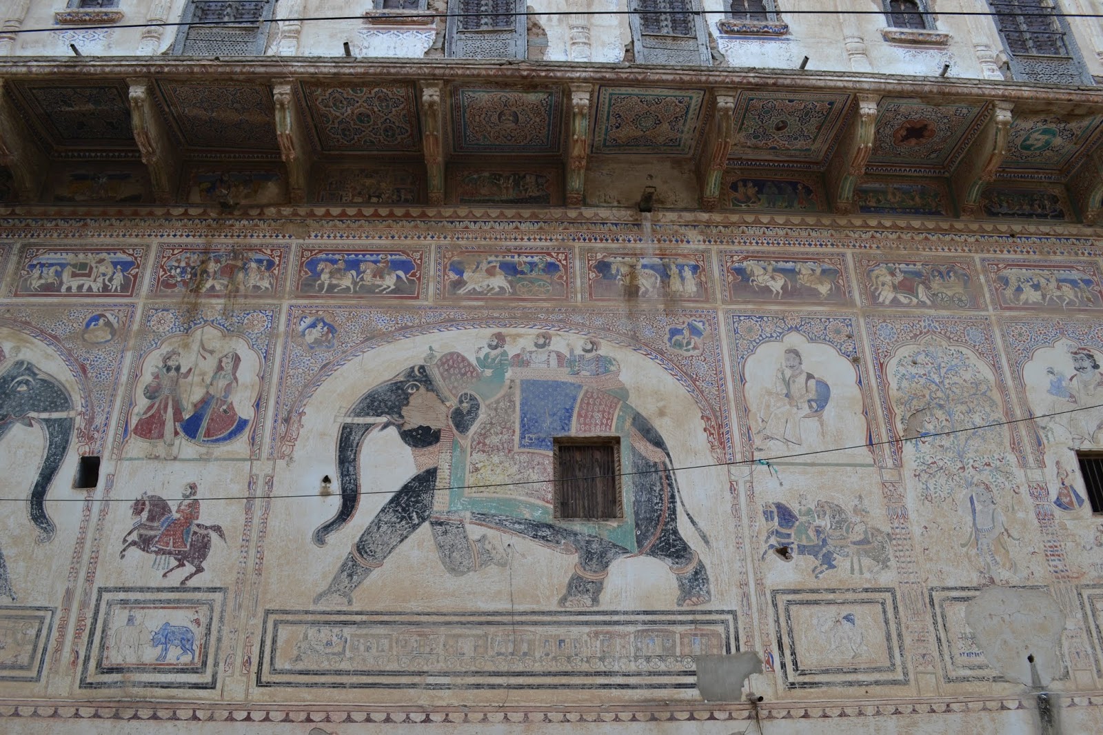 Mandawa - Town of Havelis and Frescoes