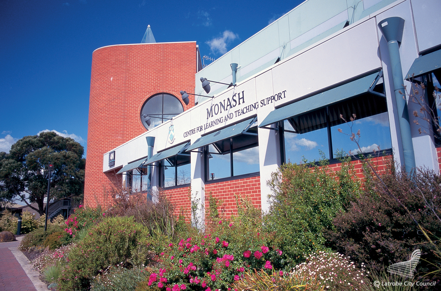 Australian Universitys: Monash University