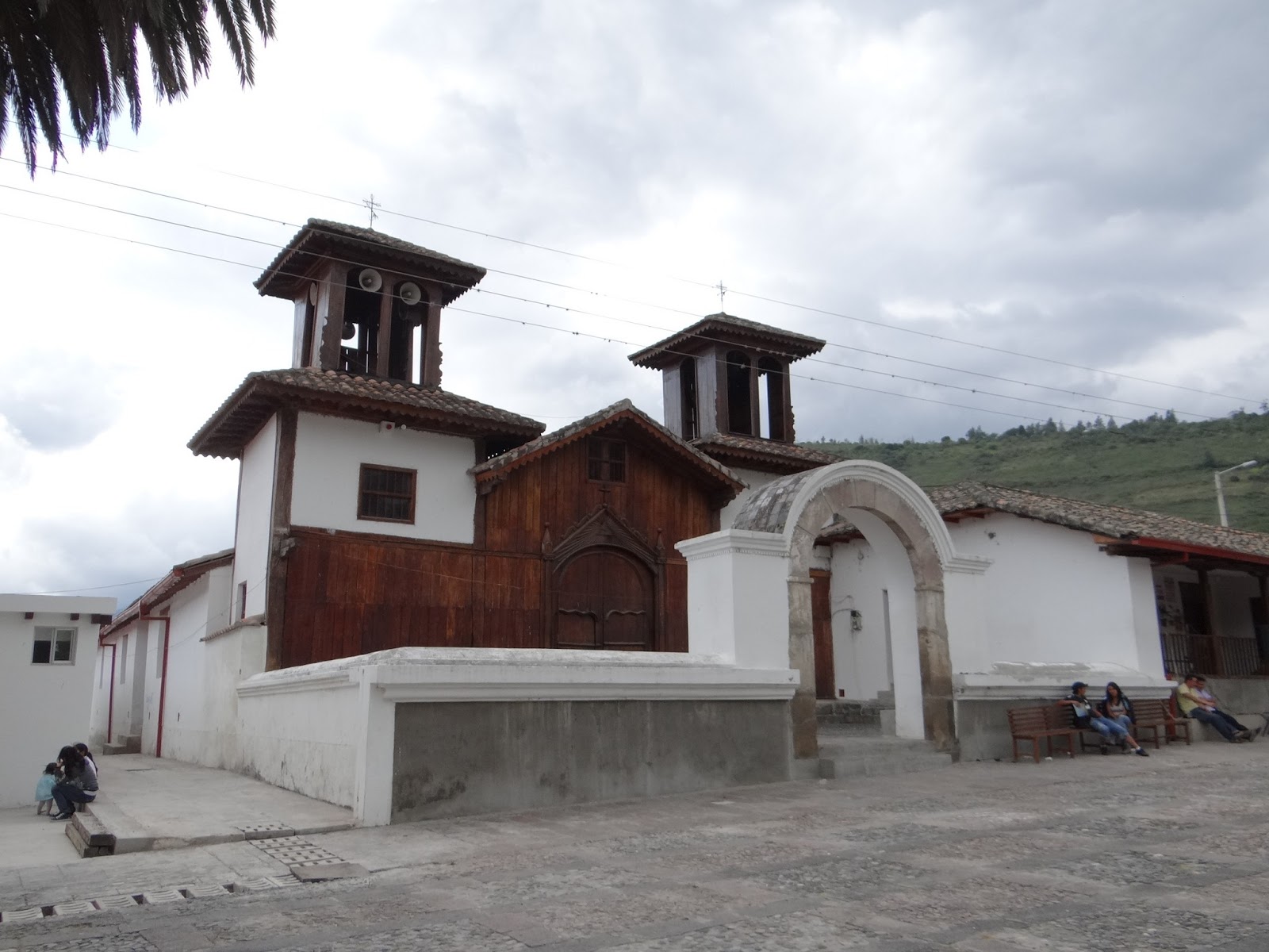 "Quito, Luz de América": La Escuela Quiteña en la Iglesia de Perucho