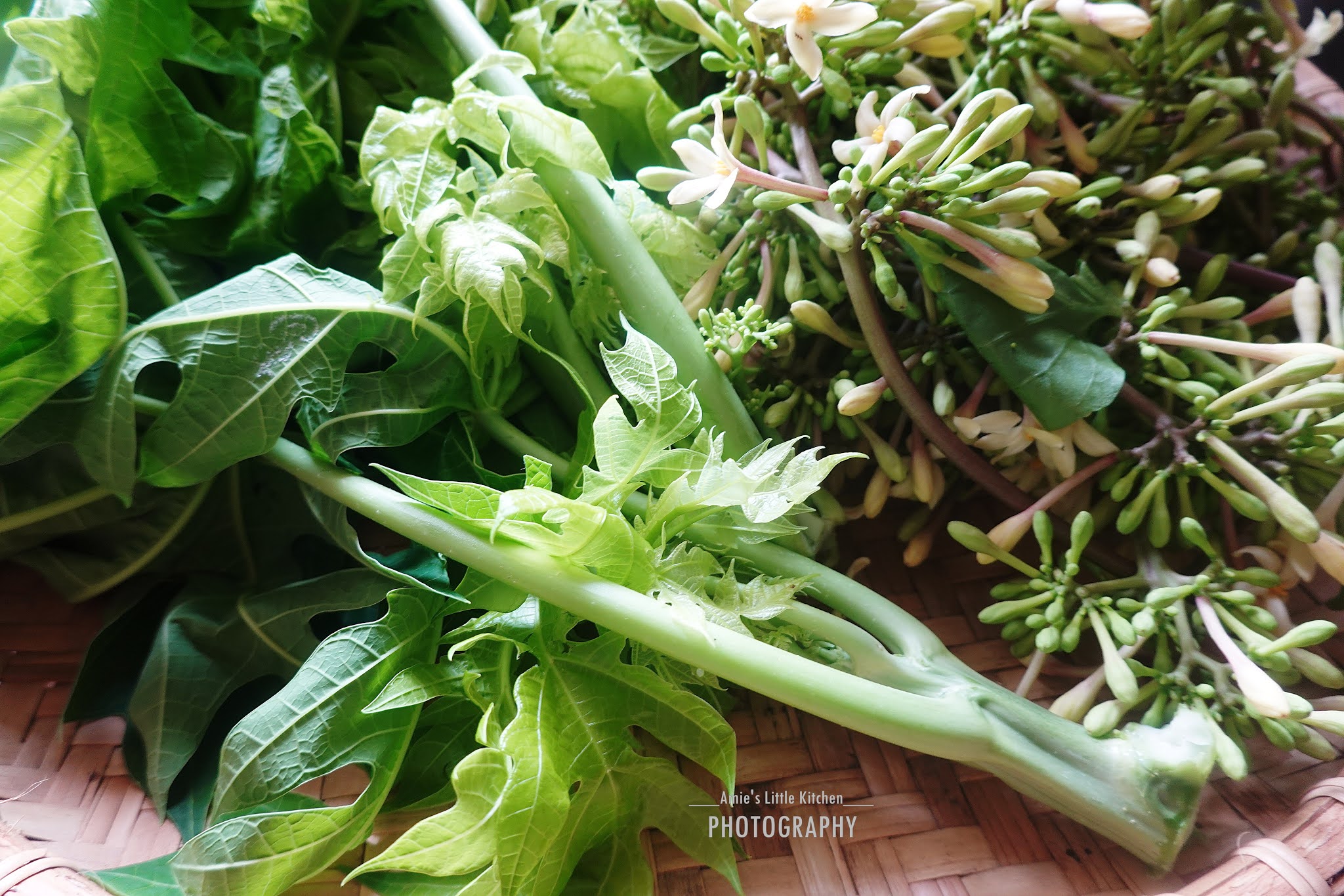 Pucuk & Bunga Betik Masak Lodeh Versi Cocos - Amie's Little Kitchen