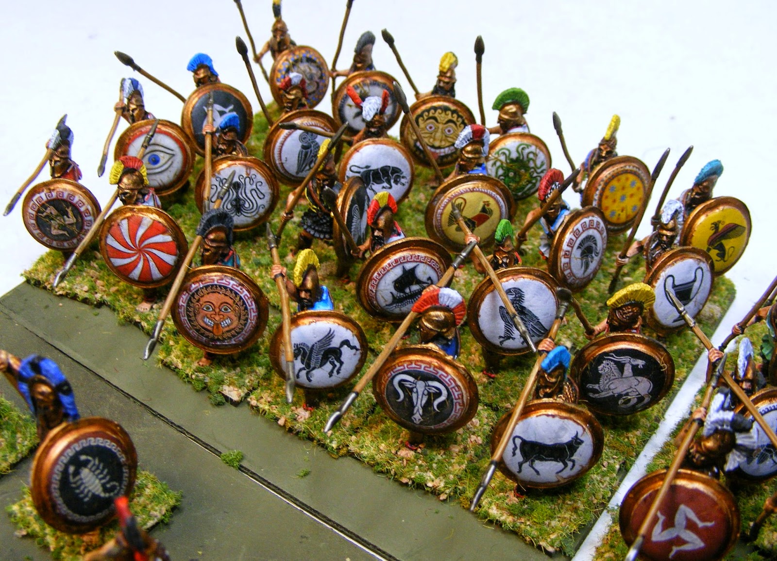 Evil Bob's Miniature Painting: 28mm Greek Hoplites