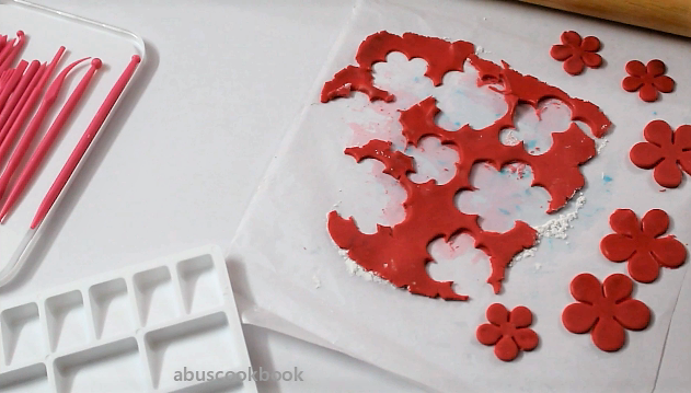 Fondant Flowers Tutorial | Edible fondant flowers | Easy fondant ...