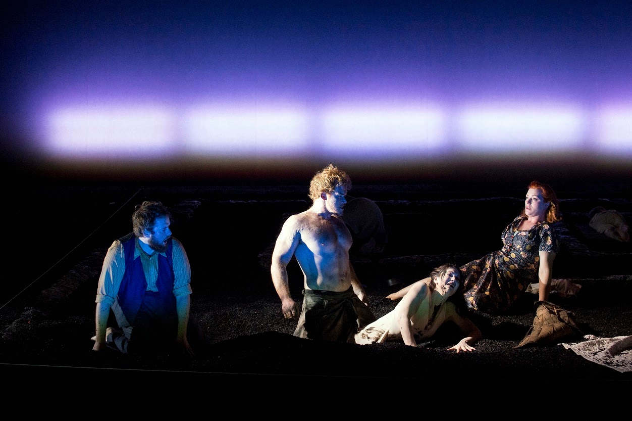 BARIHUNKS ®: A stunning Duncan Rock as Tarquinius at Glyndebourne