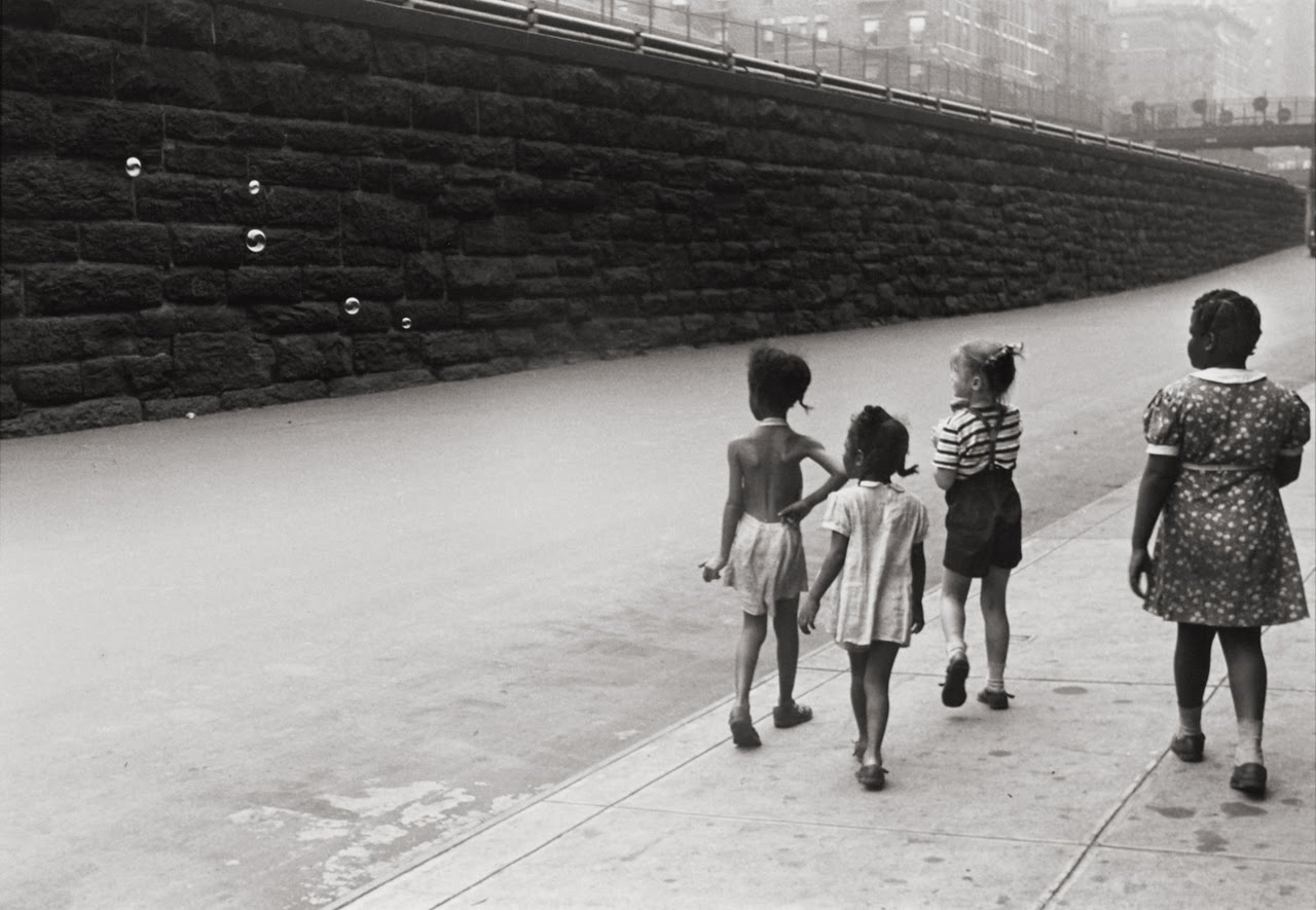 History in Photos: Helen Levitt