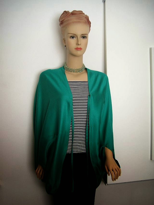 Easy Shrug + FREE Sewing Pattern | Greenie Dresses For Less