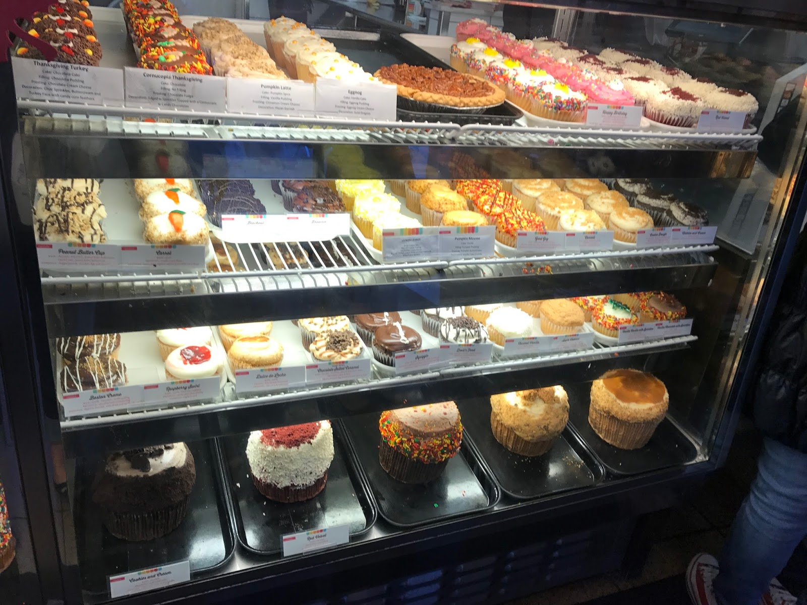 The Pastry Chef's Baking: NYC: Bakery Review - Crumbs Bake Shop