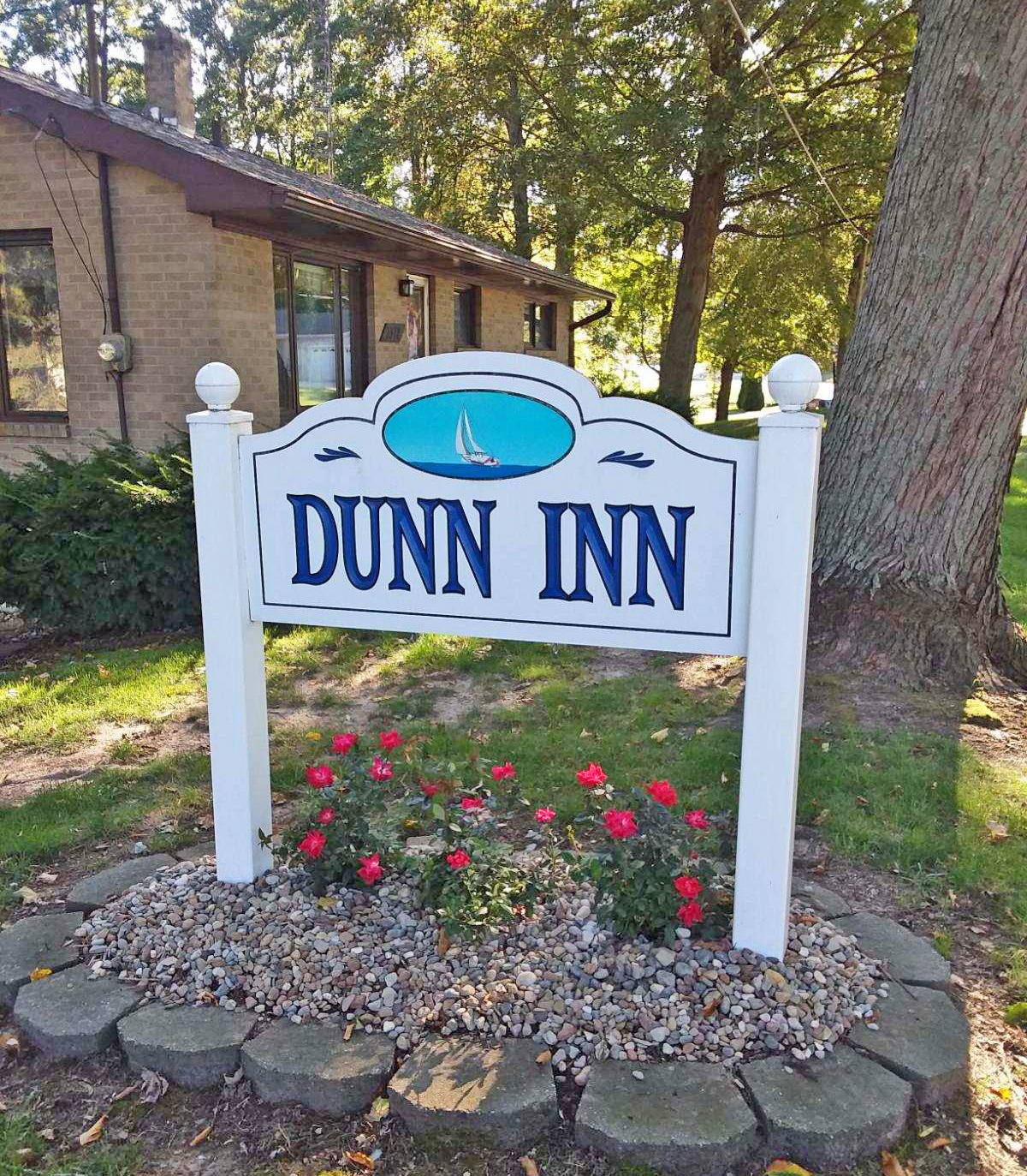 DUNN INN RESORT COTTAGES